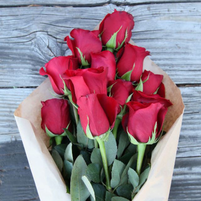 Classic Red Rose Floral Arrangement - The Bouqs Co.