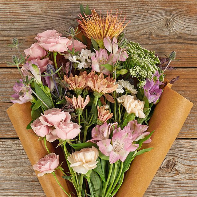Mauve Bouquet with Pompon, Carnation, and Queen Anne's Lace. - The ...